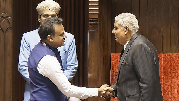 MP Haris Beeran: ‘আক্রান্ত সংখ্য়ালঘুরা, মোদীর ভাষণে আঘাত লাগে ...